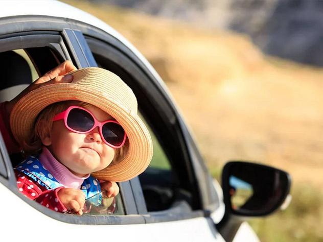 Autofahren mit Baby: So ist dein Baby im Auto sicher und glücklich ...